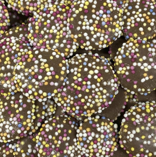 Retro Chocolate Pick'n' Mix – underrated sis